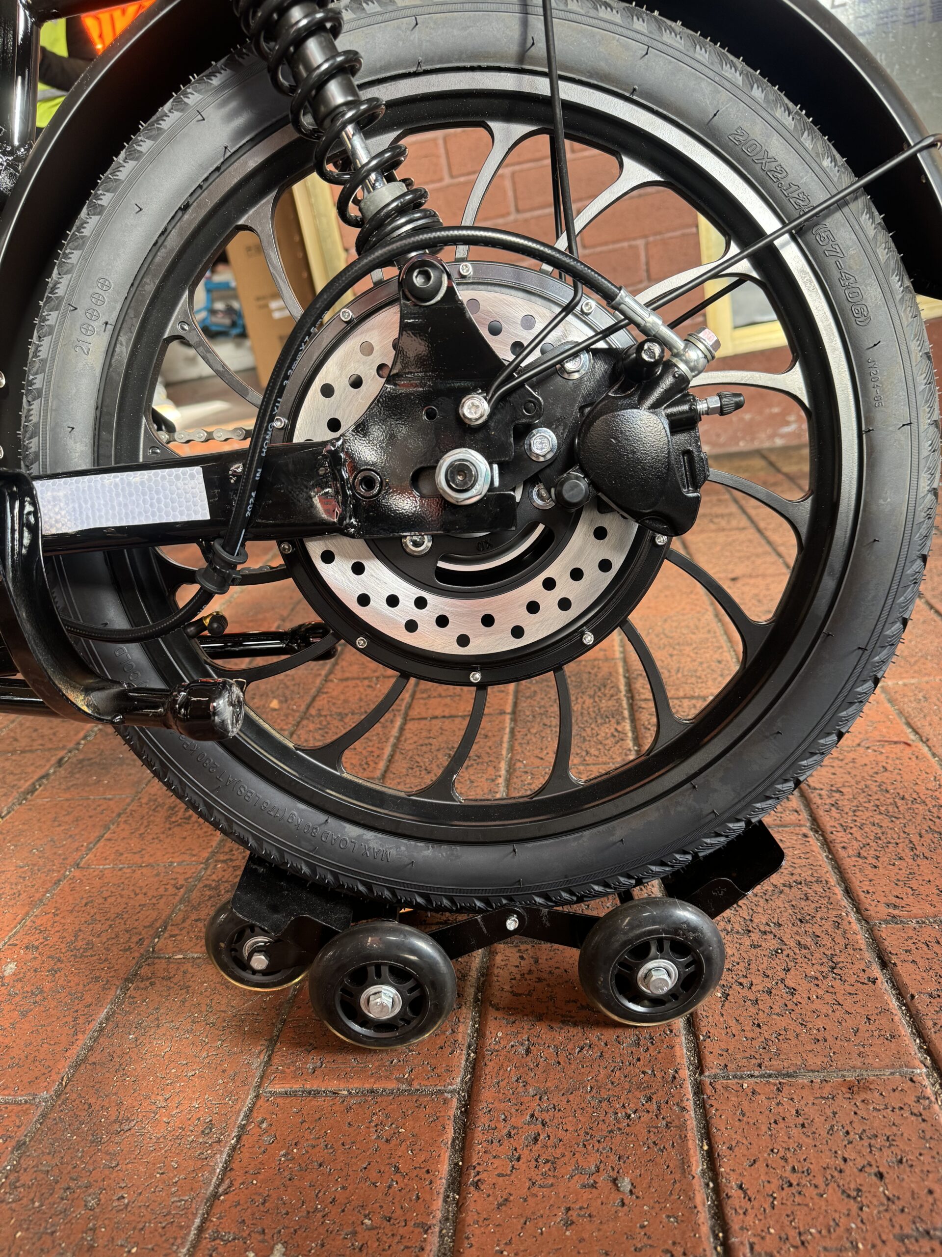 Emergency push wheels for flat tyre E-Bikes - E-Bikes World